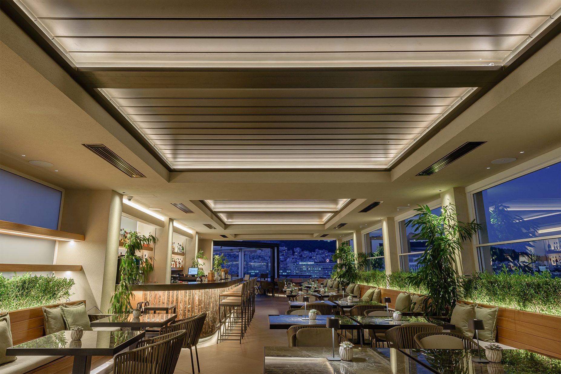 DIVANI CARAVEL HOTEL | KAFKAS